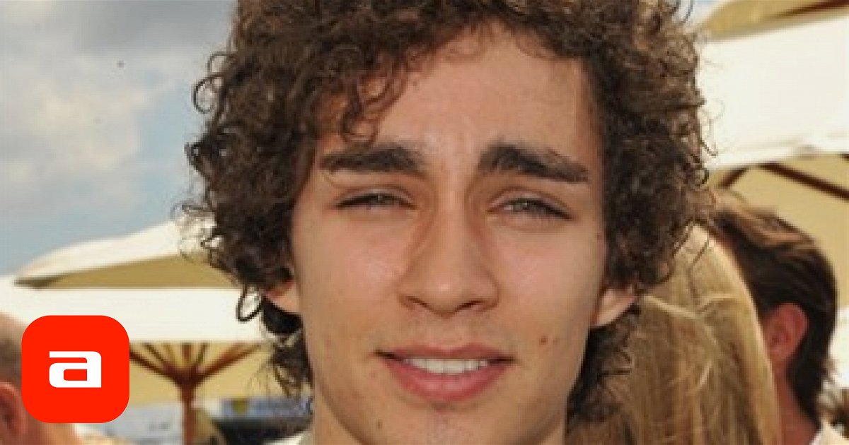 Роберт Шиэн (Robert Sheehan) биография, фото, фильмография. Актер